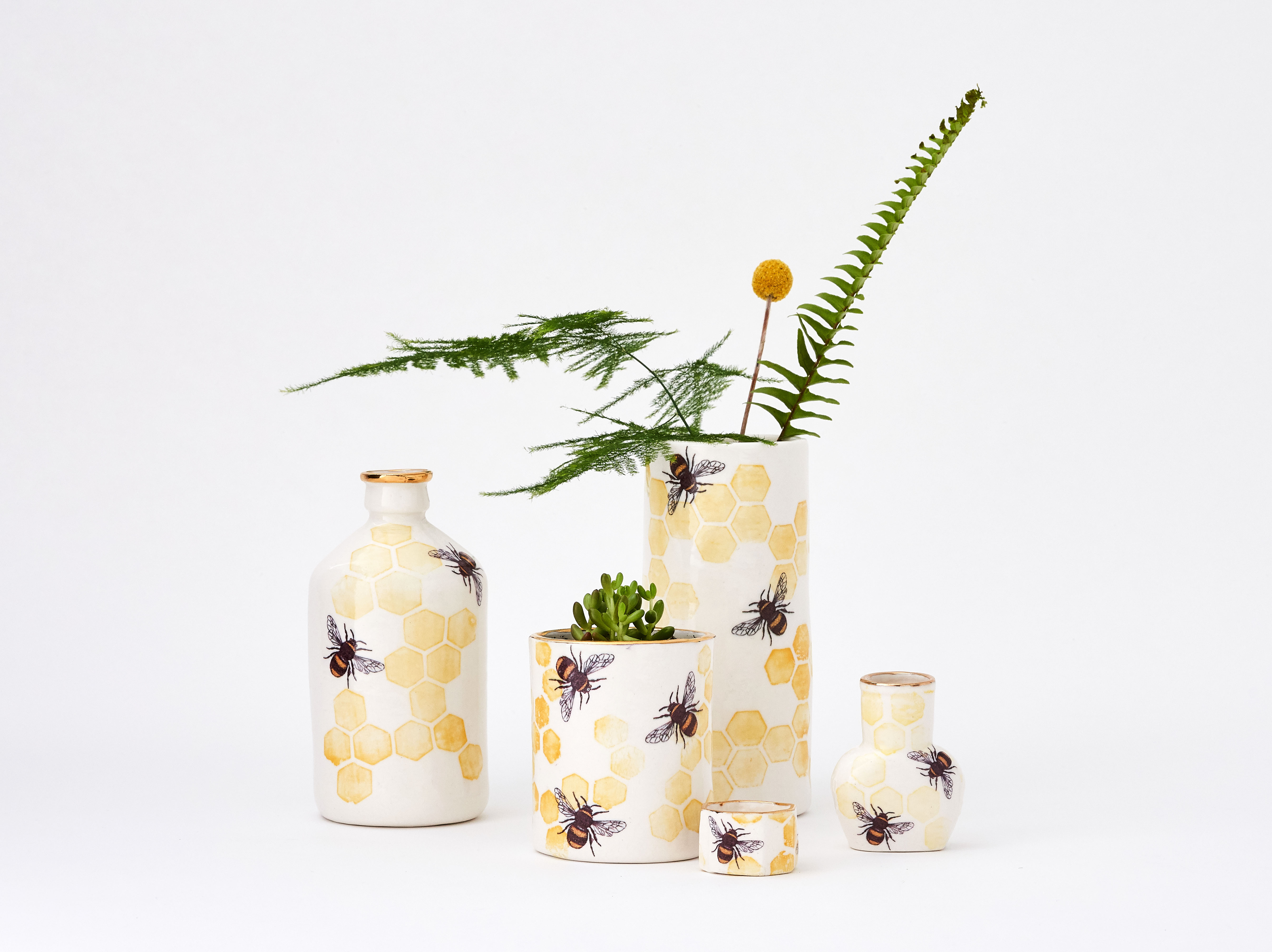 New Bee Collection – Ceramics & Jewellery